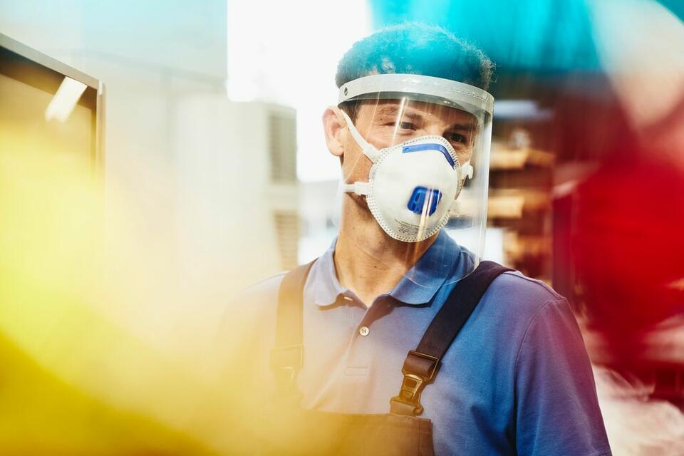 Why is there a labor shortage in manufacturing? | Randstad